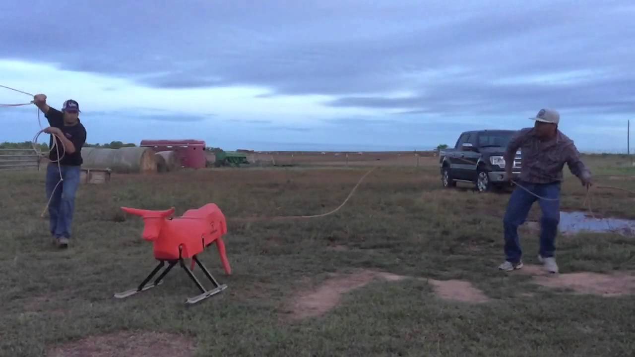 Team Roping - Super Goat Dummy - Rolly/Aaron 1 - YouTube
