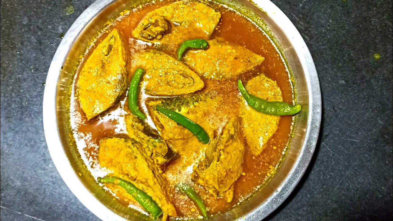 ইংলিশের মরশুমে ইলিশ না খেলে হয় | Elish Fish Recipe In Bengali Style ...