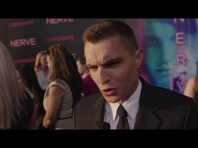 Dave Franco As Iansam Shirtless In Nerve Fanboyism Info Objectifying ...