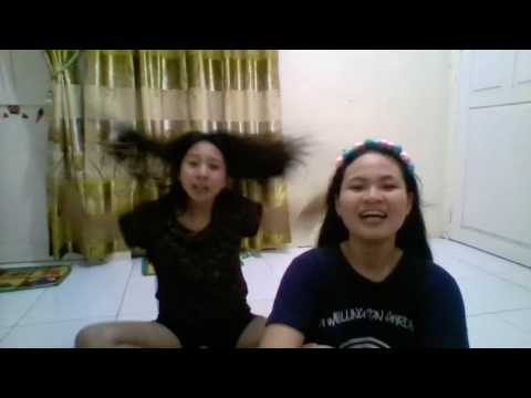 inilah kelakuan 2 gadis hibur diri sendiri