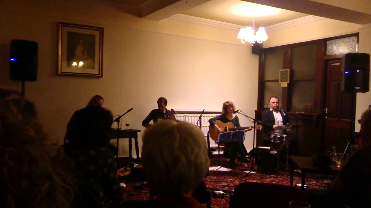 'Dead Belgian', play Holmfirth Folk Festival - YouTube