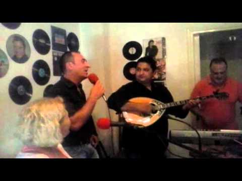 (Χρηστος μαλβηνας τραγουδι )live www.radioena.in - YouTube