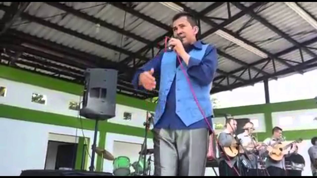 EN LA ESQUINA JAVIER CAÑON - YouTube