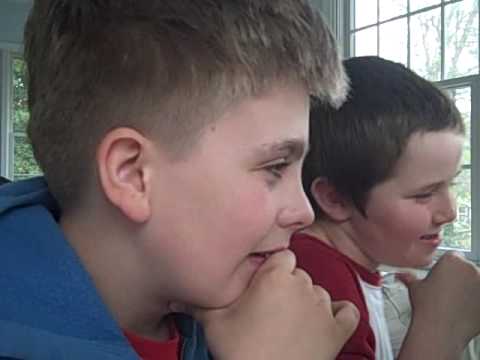Scarlet Takes a tumble: Reaction Video - YouTube