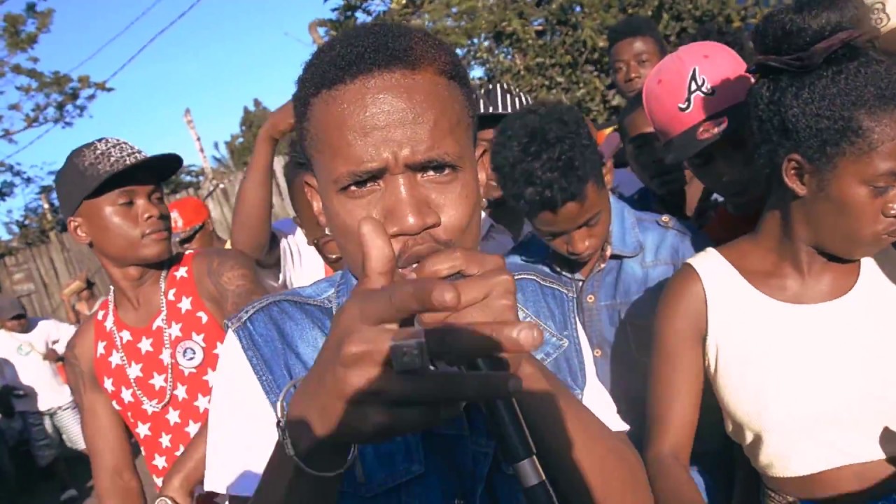 BASTA LION Ft MAD MAX -- Gyal riddim II PNS PRODUCTION - YouTube