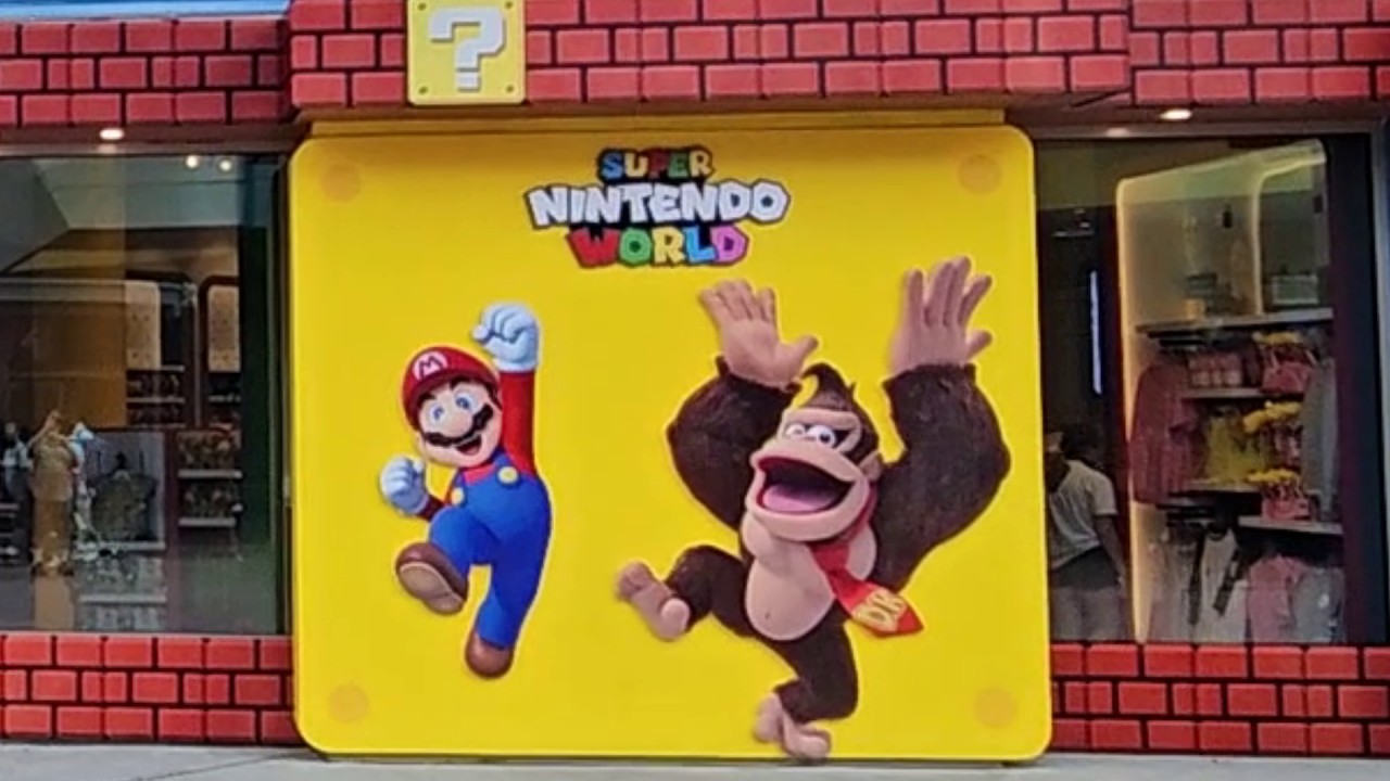 What's Inside the Super Nintendo World Store? Universal CityWalk Tour ...