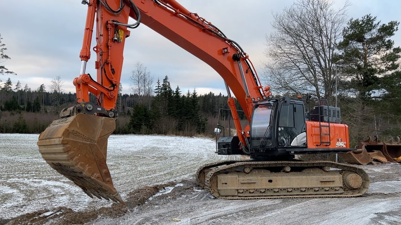 Köp Bandgrävare Hitachi ZX490 LCH-6 på Klaravik - YouTube