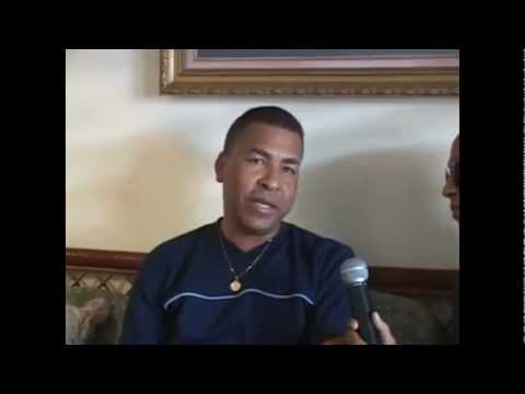 Entrevista al Padre de "Prince Royce" - YouTube