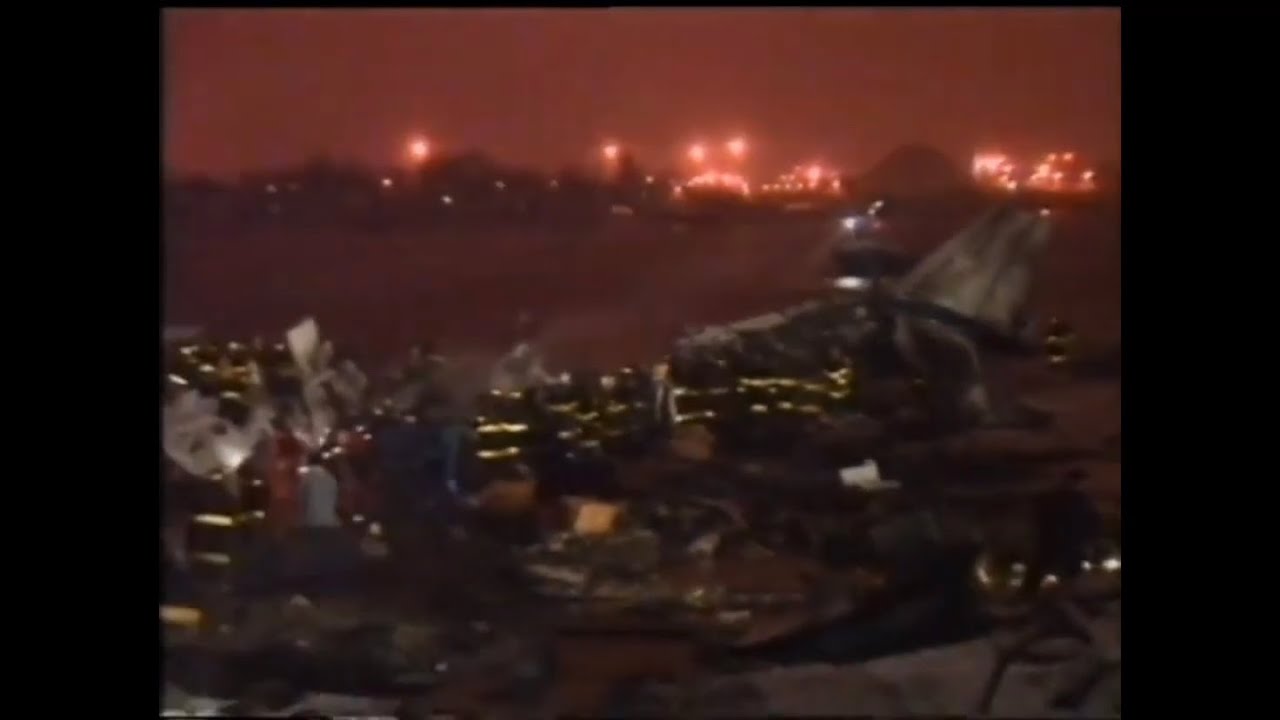 Plane Accident Of USAir Flight 405 - YouTube