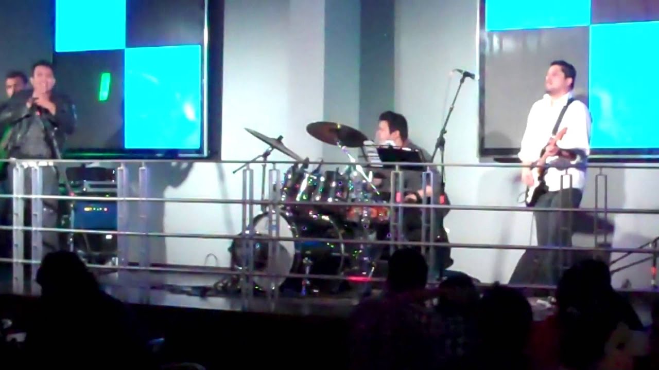 Grupo Entonados en El copeo Tijuana b.c - YouTube