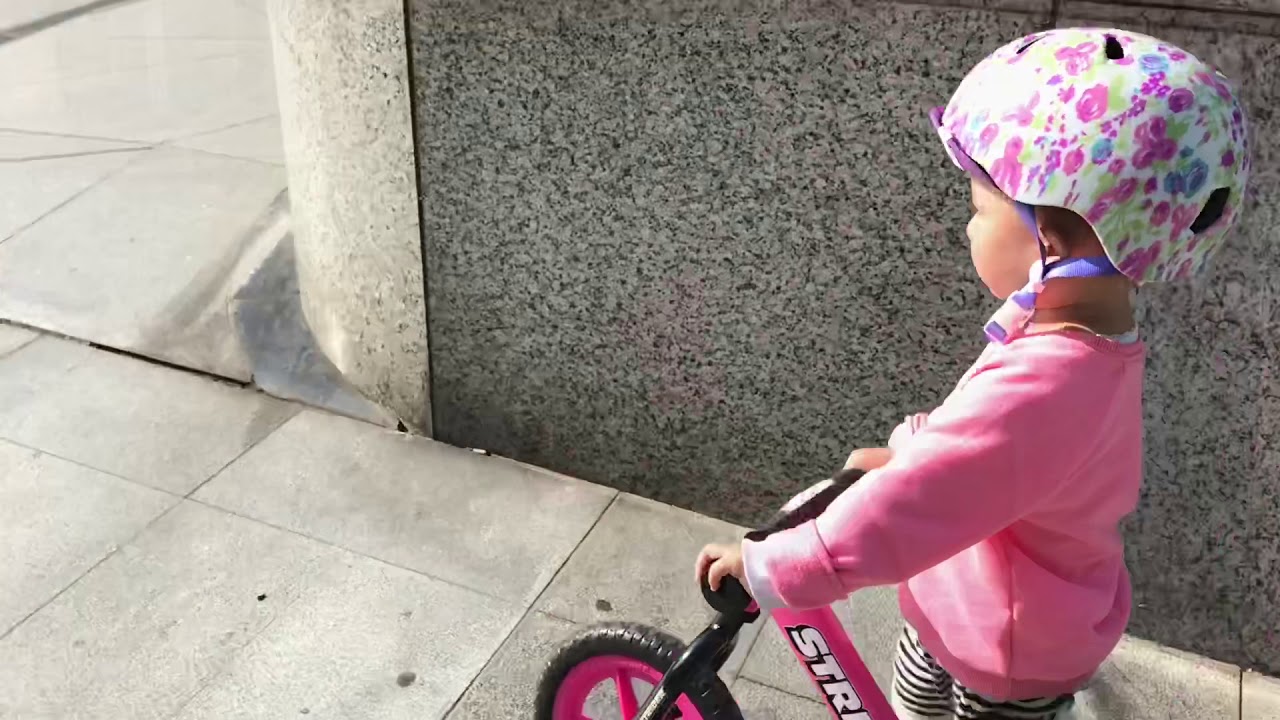 “ROOKIE RUN”/2Y2M/PUSH BIKE/STRIDER/BEGINNER/THE MAGNET - YouTube