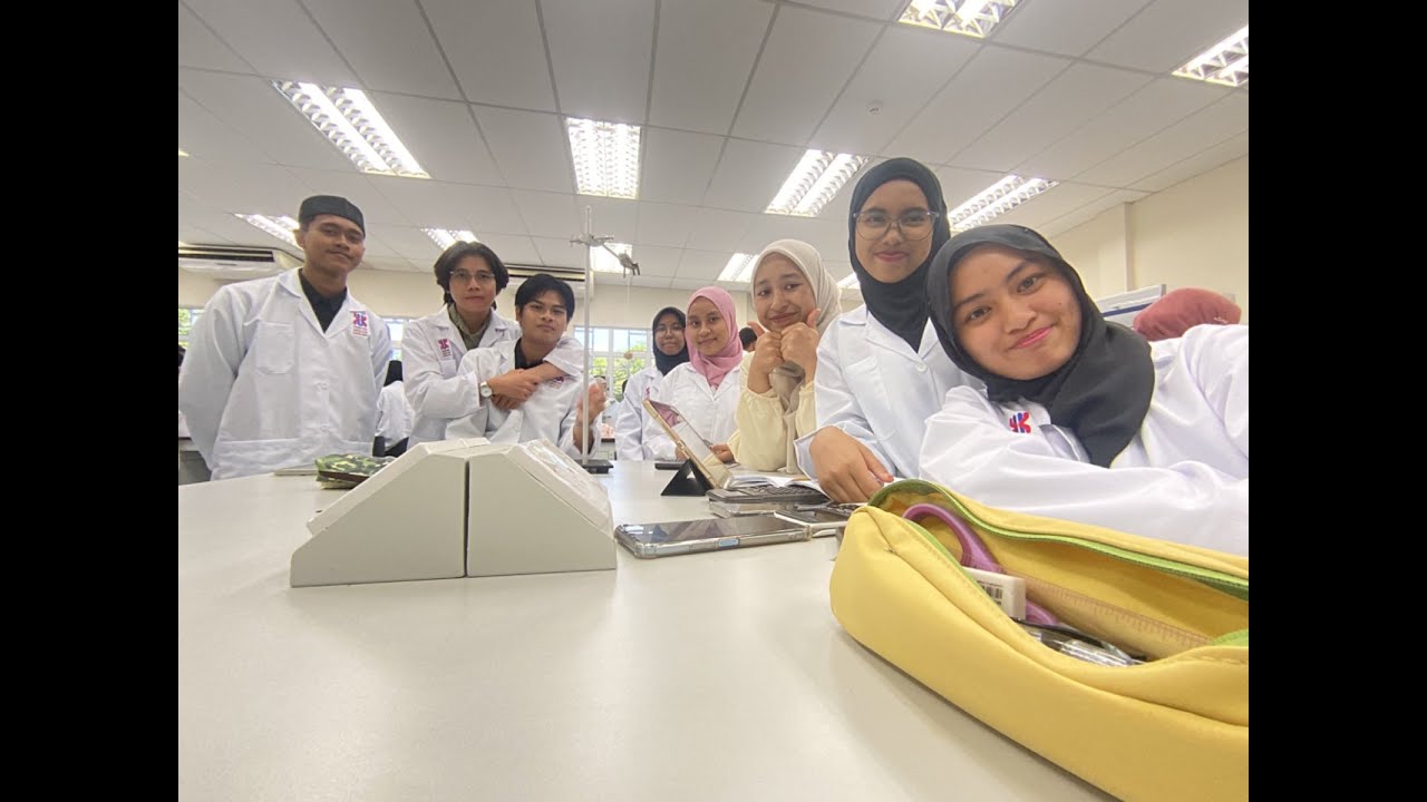 Physics Lab Experiment 3 : Oscillation of a Simple Pendulum - YouTube