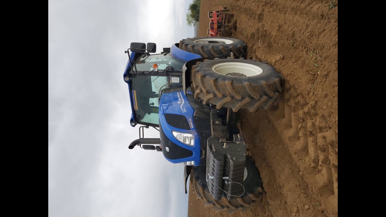 NEW HOLLAND TD5.110 - YouTube