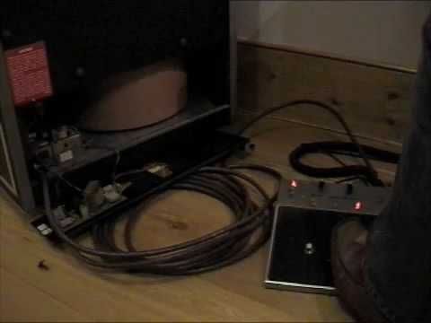 Leslie 825 & Pre-amp demo - YouTube