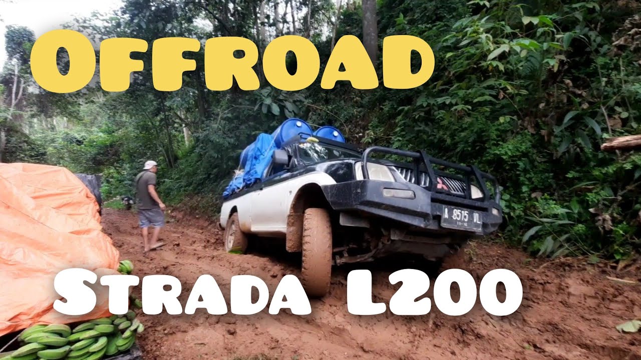 Offroad Strada L200 vs Avanza - YouTube