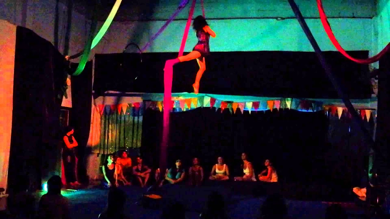 Maria Tela - YouTube