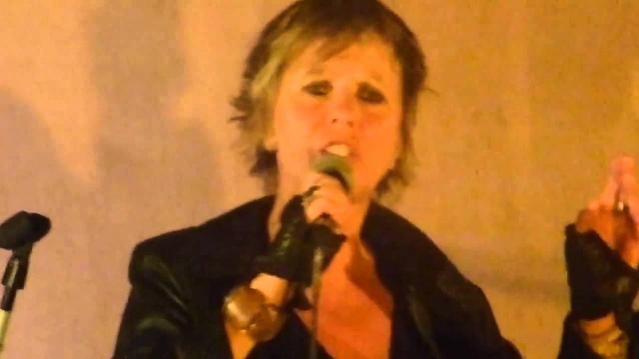 CHRISTIANE STEFANSKI chante DAMIA-EDITH PIAF : "Tout fout l'camp ...
