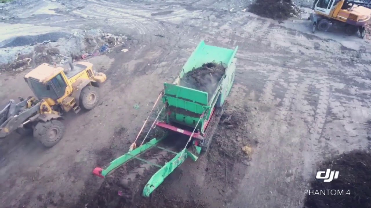 Potters Group - Haas Tyron 2000XL - Green Waste - Compost - YouTube