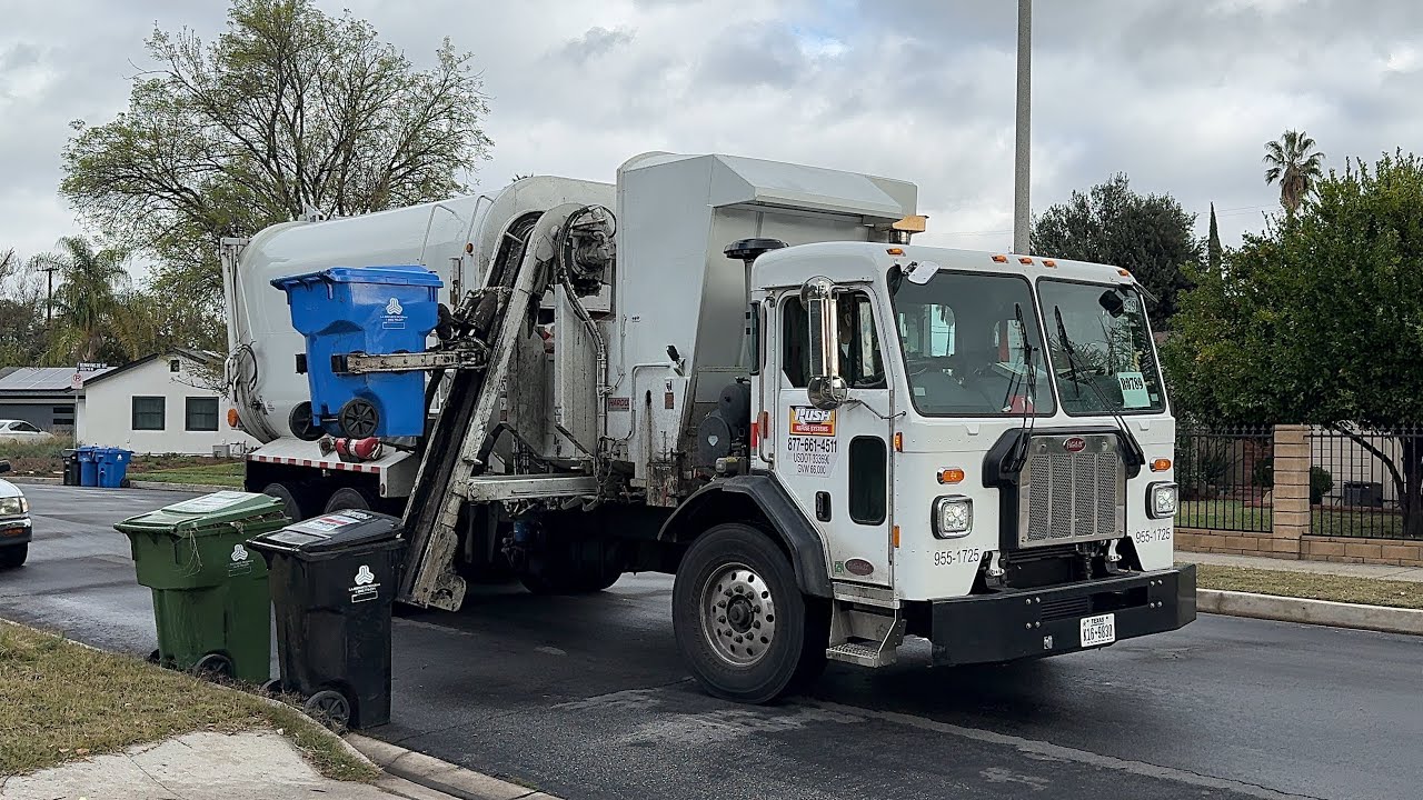 LABOS- Pete 520 Amrep Flooring it on Recycle - YouTube