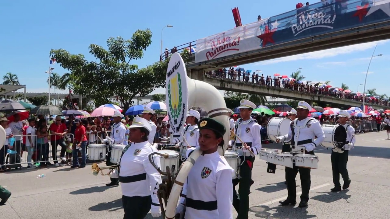 Desfile 3 Noviembre Cinta Costera, Escuela IPA (Instituto Panamericano ...
