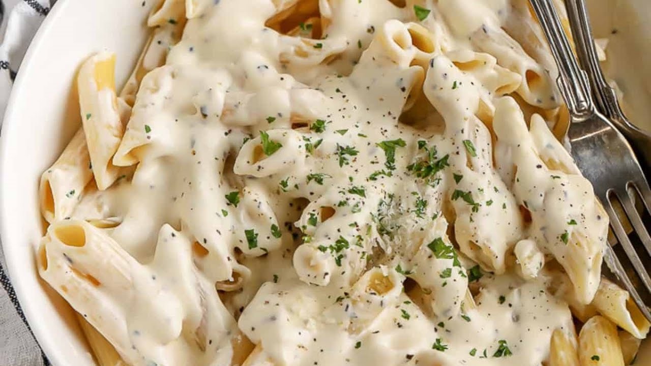 CREAM CHEESE PASTA RECIPE | DELICIOUS AND CREAMY WHITE SAUCE PASTA ...
