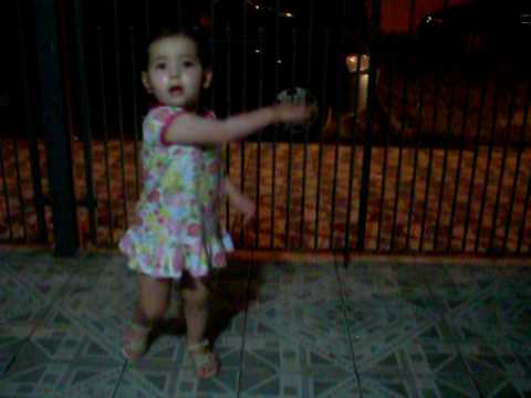 Nina dançando !!!!