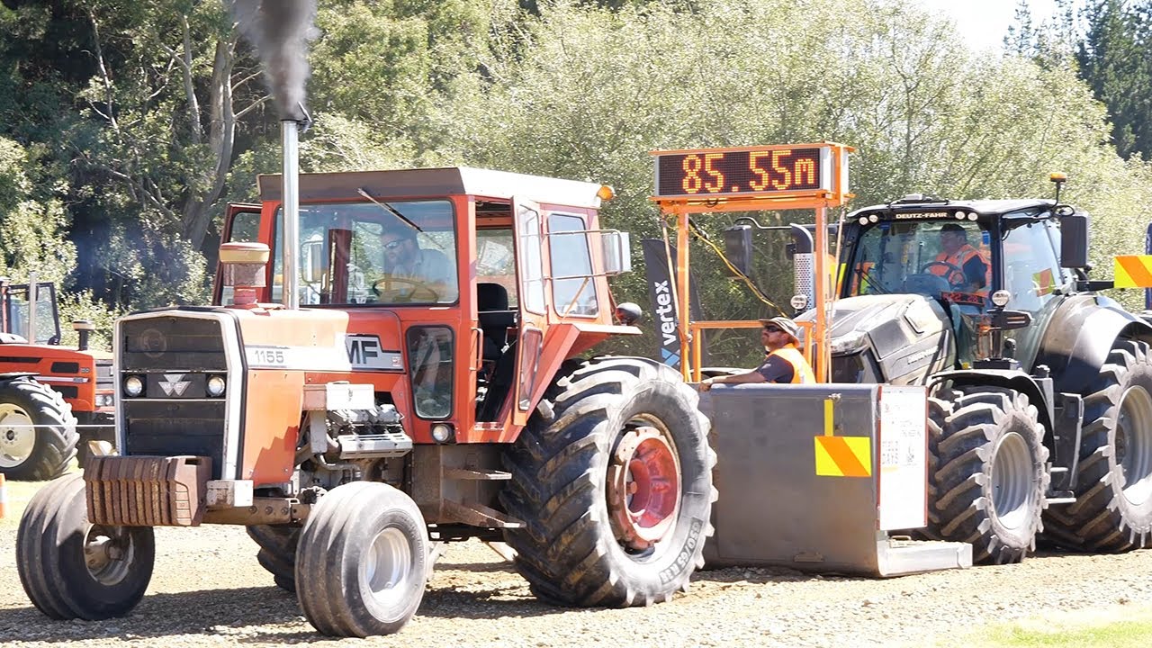 Antique Tractor Pulling - 1970s Massey Ferguson 1155 in Waimumu - YouTube