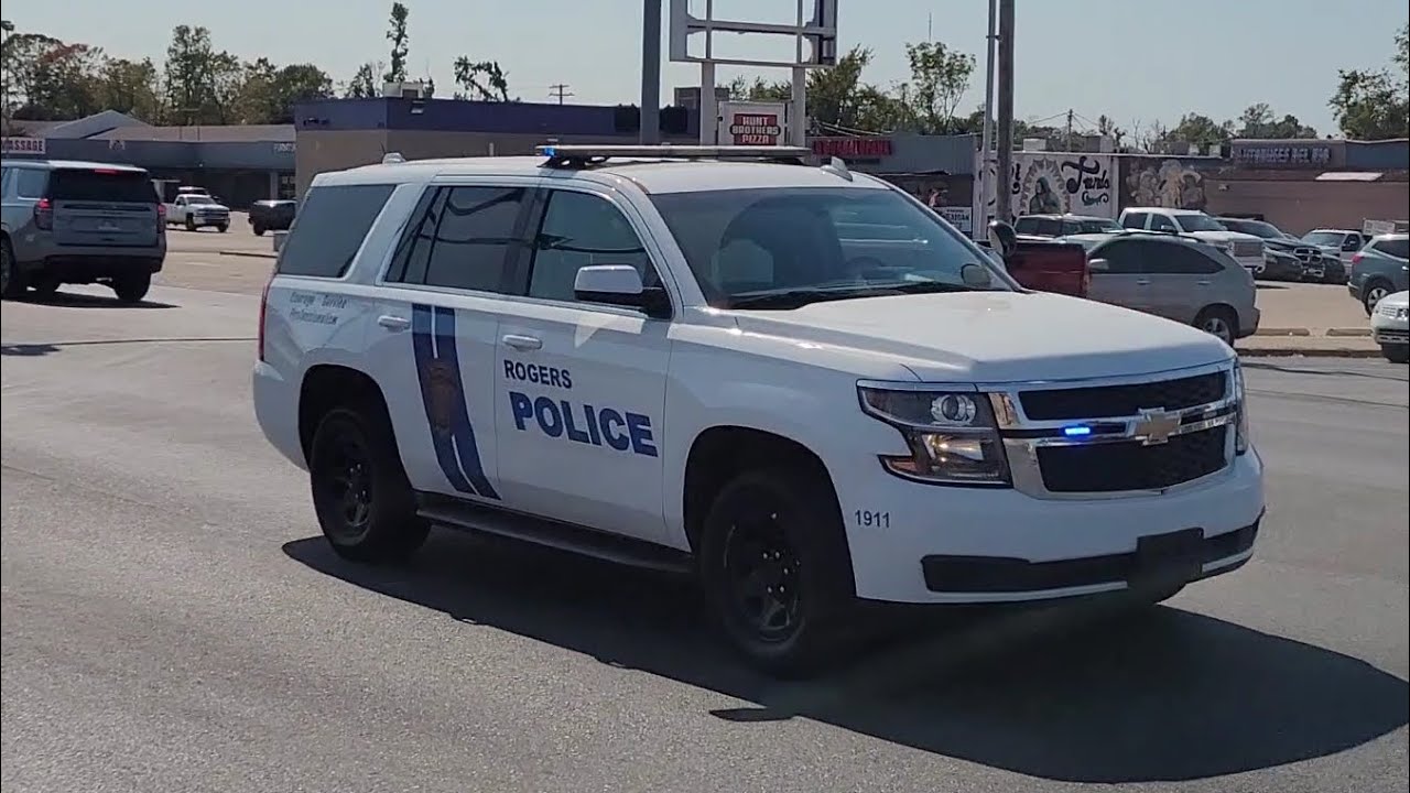 Rogers Police Unit Responding 10-9-24 - YouTube