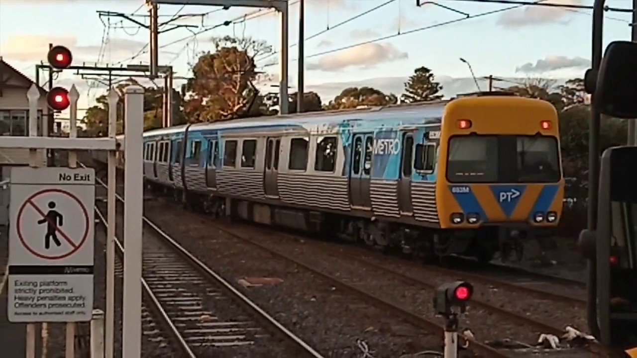 Melbourne Metro Sandringham Station - YouTube