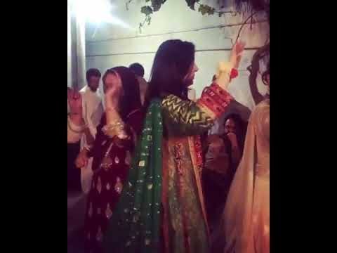 Pakistani girls dance Sindhi song - YouTube