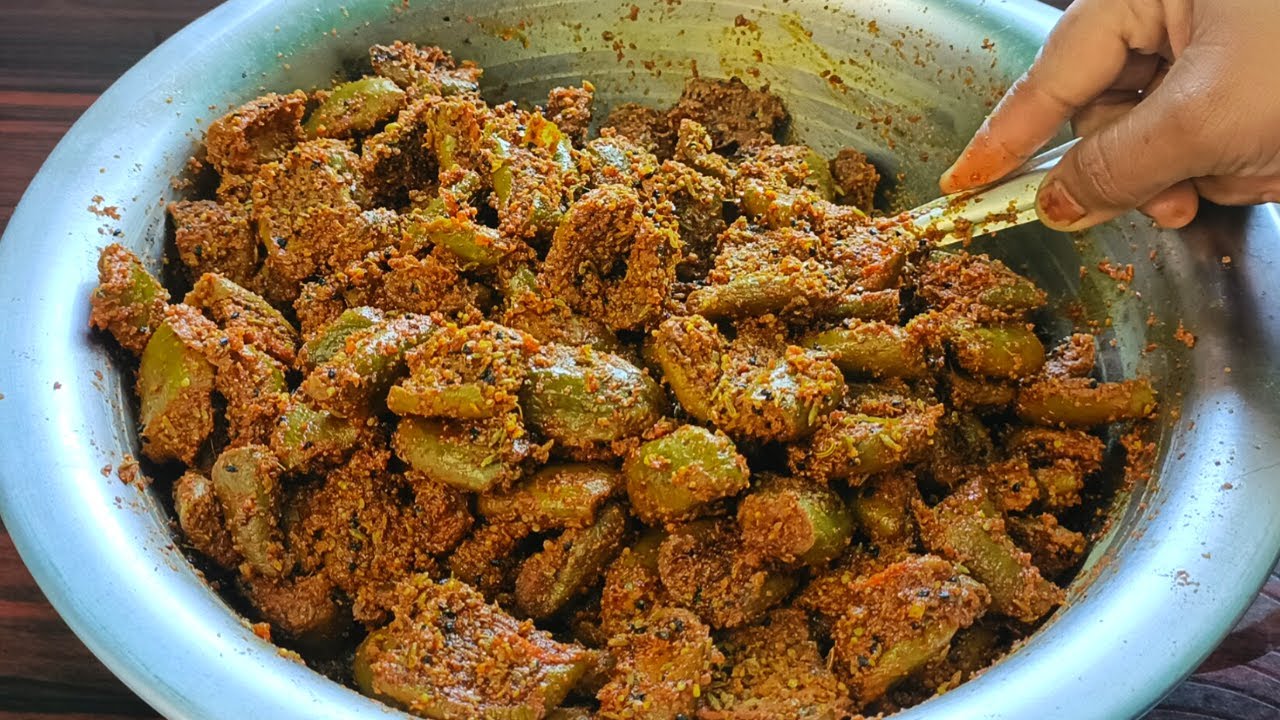 आम का ऐसा आचार जो सालों तक ना हो खराब दादी नानी और मां के हाथों का ...