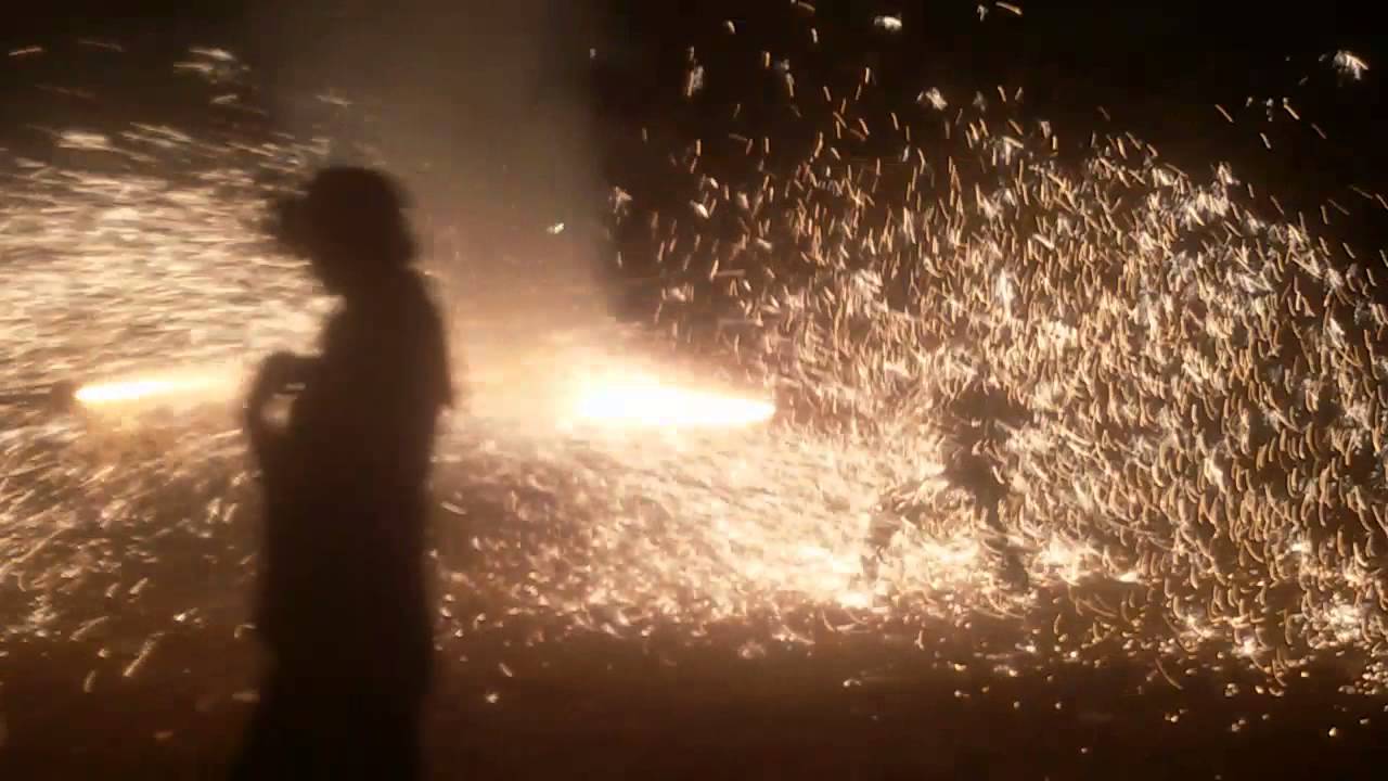 Fireworks Fighting at vejalpur (2015) - YouTube