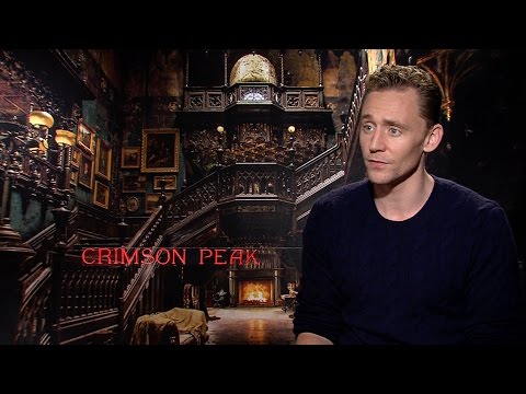 Tom Hiddleston on Victorian Sexuality in ‘Crimson Peak’
