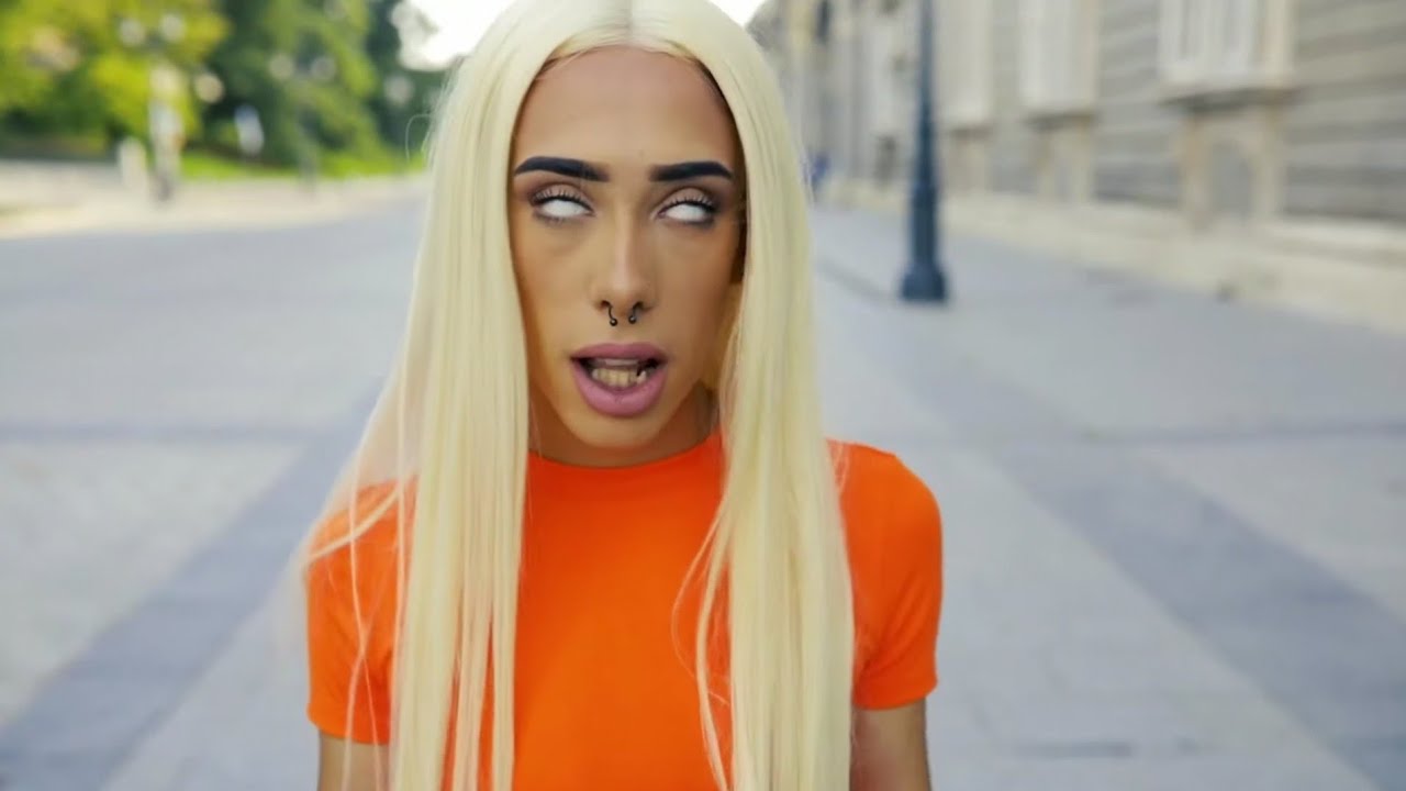 La batres canción - YouTube