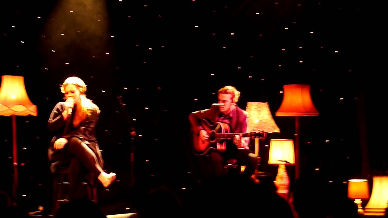 Adele - Lovesong (Live) - YouTube