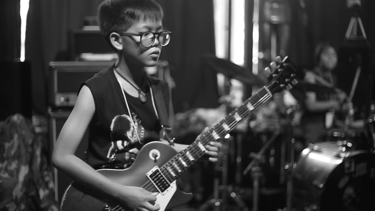 Nightmare & Afterlife (A7X) - Overdose live at Parking Toys (กลุ่มชาว ...