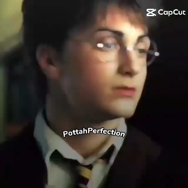 Harry Potter Edit Harrypotter Hermionegranger Ronweasley Edit Walking Potter Hogwarts