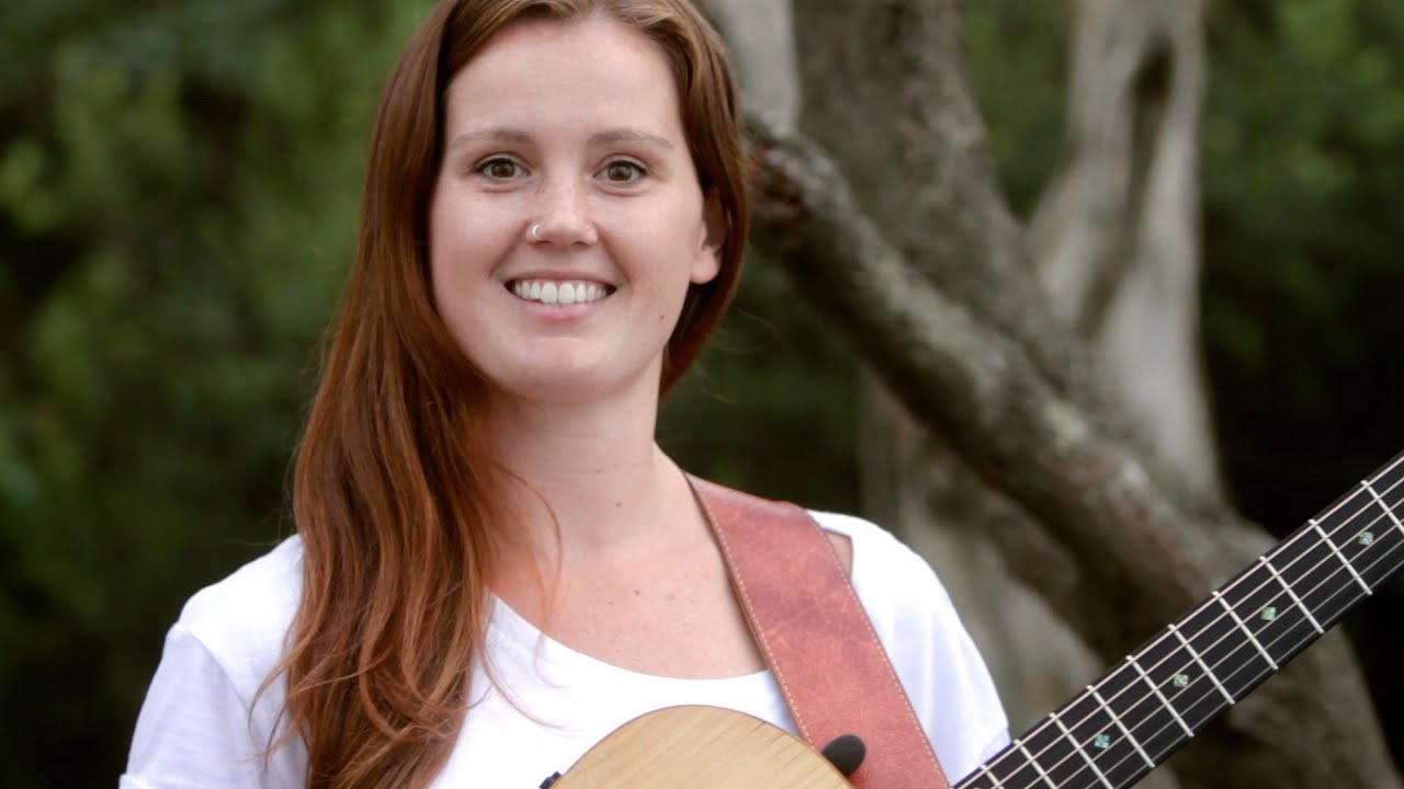 Stephanie Grace - Rock That Boat /// Berlin Sessions #116 - YouTube