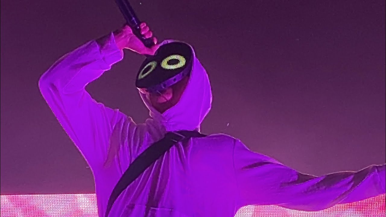 BoyWithUke “Prairies” Live Concert Performance in Toronto - Sept 19 ...