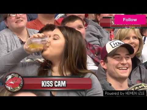 Basketbol maçında öpüşme kamerasına yakalanan çiftler (Kiss cam compilation)