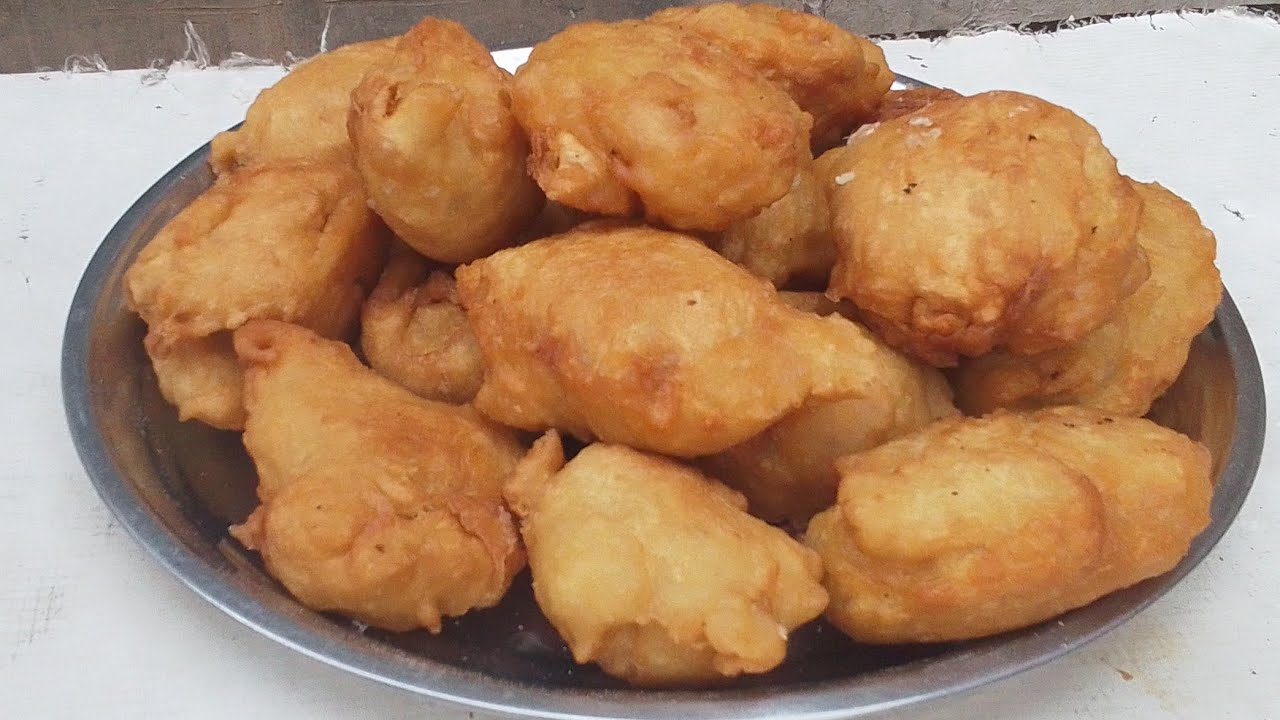 How To Make Soft Crunchy Mandazi - Ugandan Food - Bilungi Rovinsa's ...