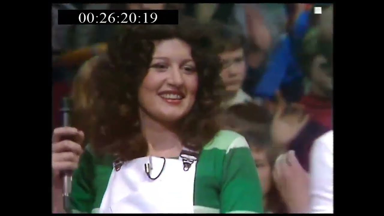 Get it Together closing credits, 27 April1977. Roy North & Linda ...