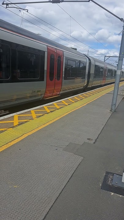 Greater Anglia class 720 arriving at Tottenham Hale 720575 1/8/23 #shorts - YouTube