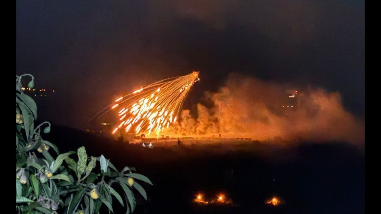 Israel's Use of White Phosphorus Bombs in South Lebanon - YouTube
