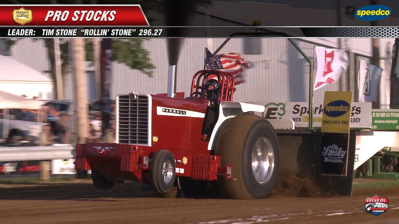 Pro Pulling League 2014: Pro Stock Tractors pulling at Wilmington, OH ...