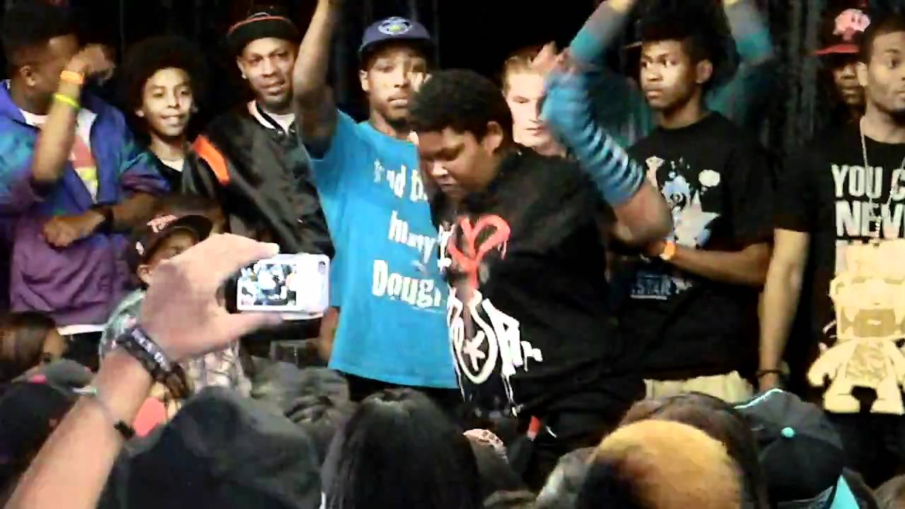 isaac vs. ?? - Prince of The Dougie Battle (1st Round) - YouTube