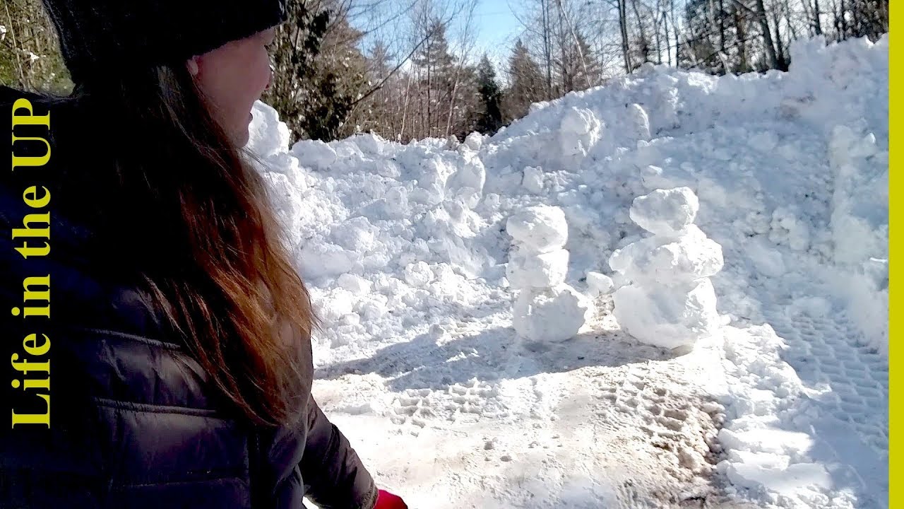 Building a Snowman the Easy Way - YouTube
