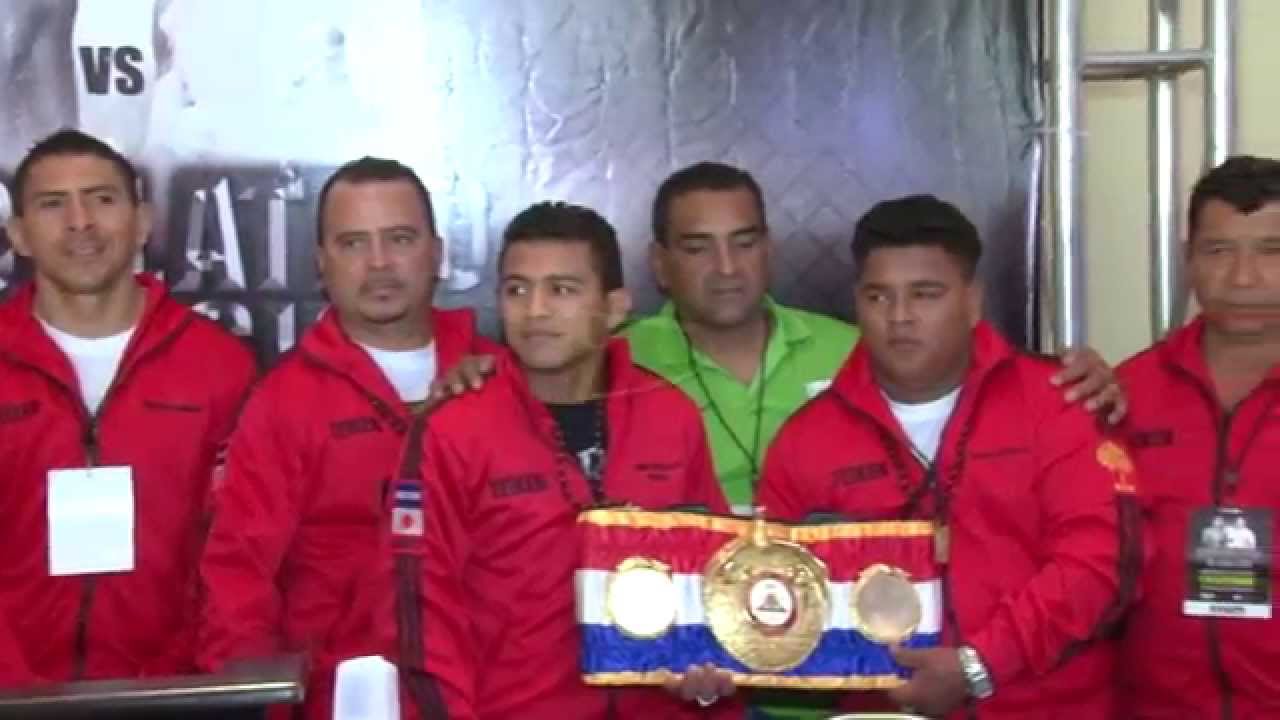 ROACH PODRIA ENTRENAR A ROMÁN - YouTube