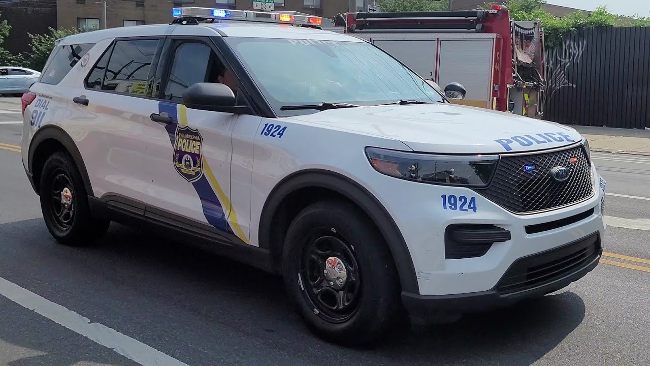 Old Philadelphia Police Cars Man Accused Of Picking Up Teen Fugitive