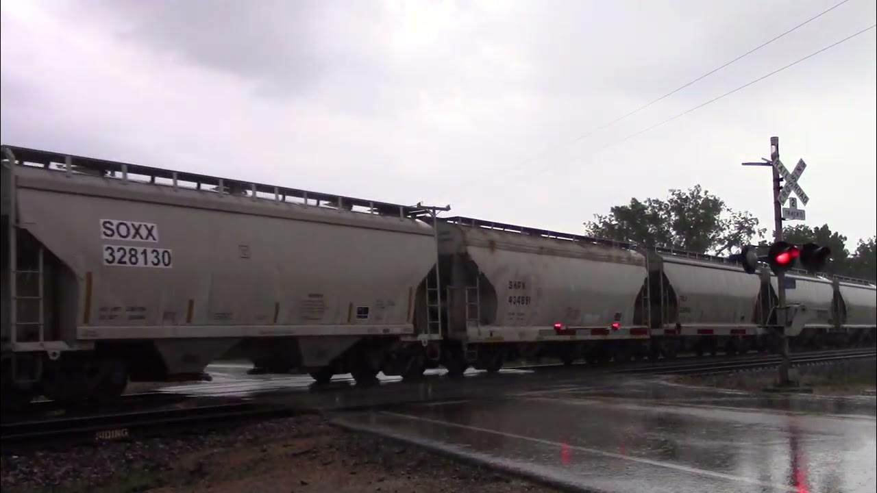 BNSF 7218 West in Polo, IL 6/3/25 - YouTube